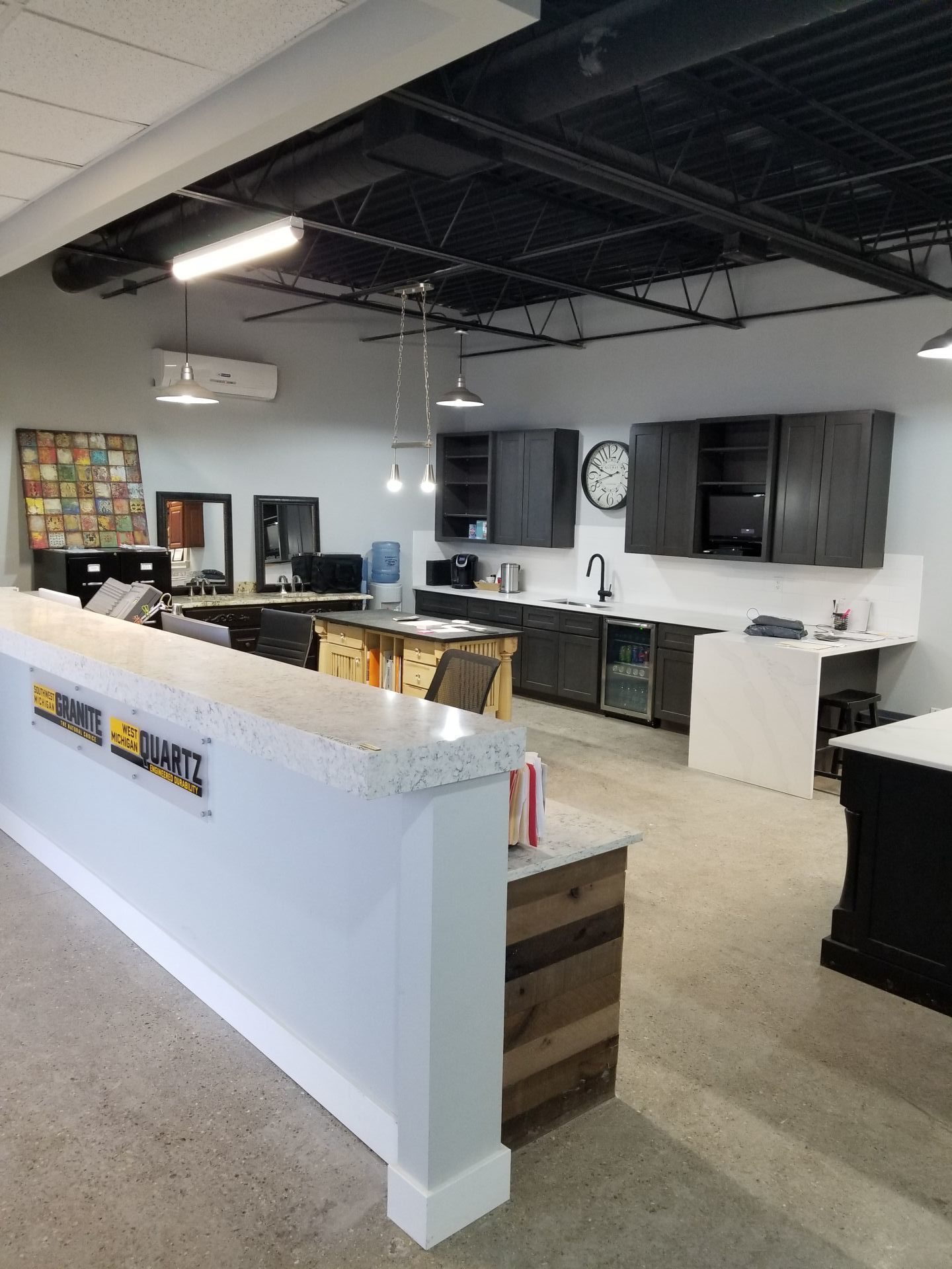 Our Showroom | Granite Countertops & Quartz Countertops